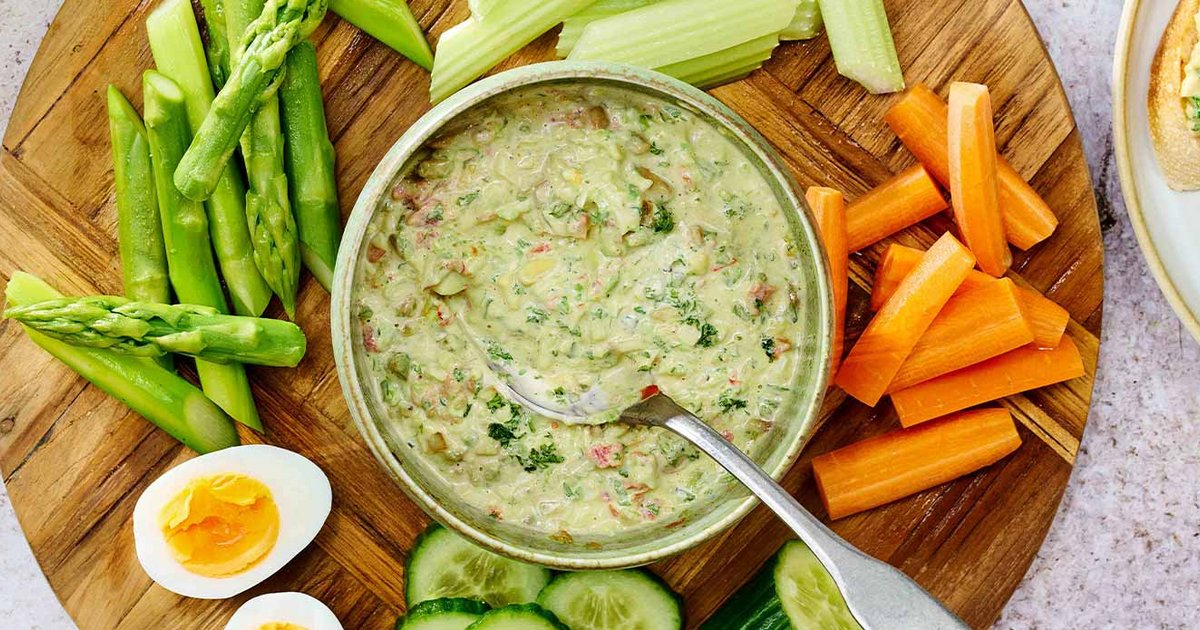 Poke-Mayo-Dip mit Avocado und Ei | Rezept | Kikkoman