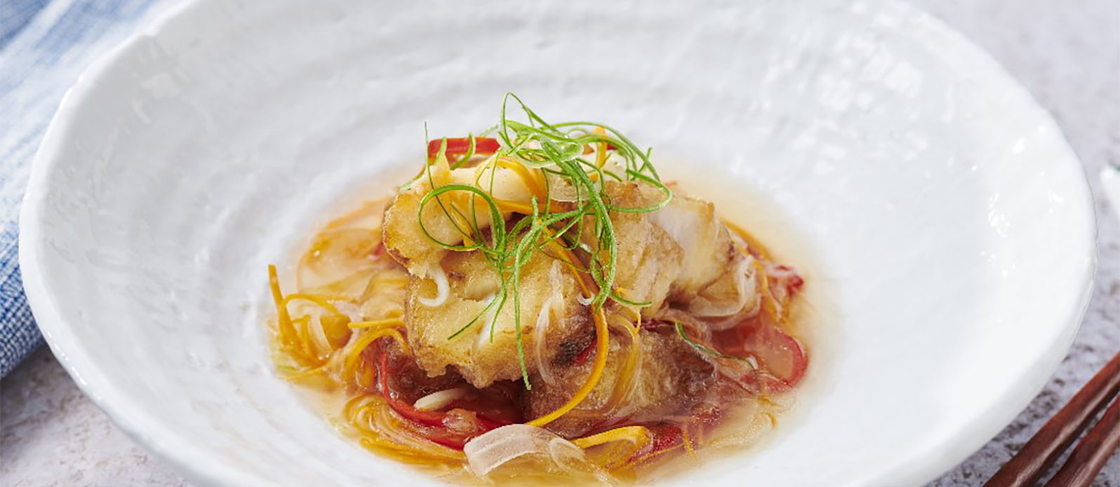 Gebackener Fisch in süß-saurer Sauce | Rezept | Kikkoman